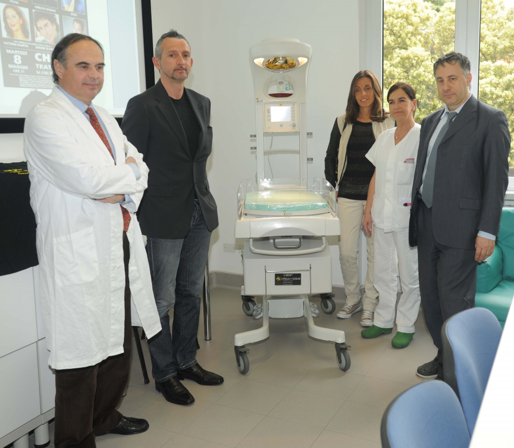 Consegnata alla Cardiologia del Gaslini la culla termica donata grazie ...